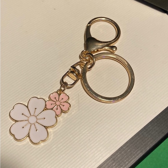 Accessories | New White And Pastel Pink Flowers Dangling Keychain Nwot ...